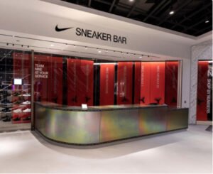 Top 10 Retail Trends for 2025 - Rethink Commerce